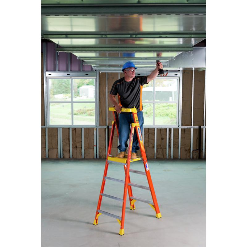 Werner PD6210 12ft Type IA Fiberglass Podium Ladder, 300lb Load ...