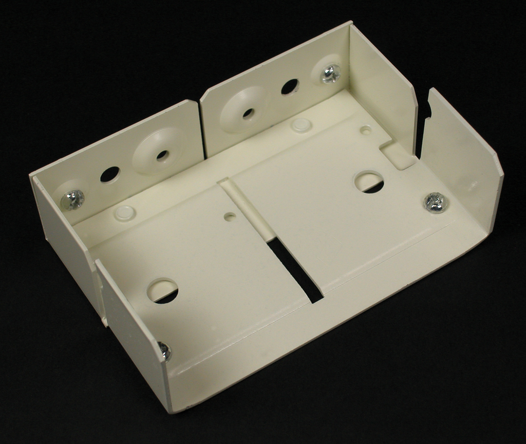 Wiremold V4017 3-1/8 x 1-1/2" Ivory Steel Multiple Channel Raceway ...