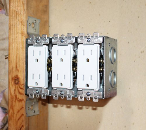 Garvin TB-325-F 3-Gang Masonry Box w/ Flat Vertical Bracket, 2-1/2 ...