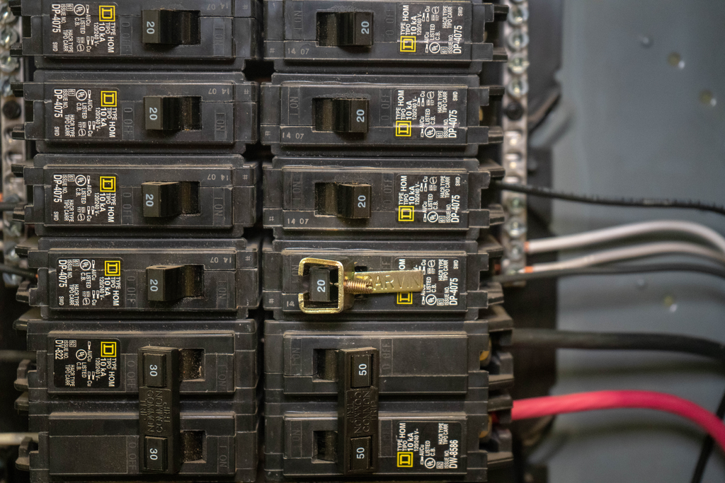 Garvin UBL1 Universal Breaker Lock Out Device, Steel | Viking Electric